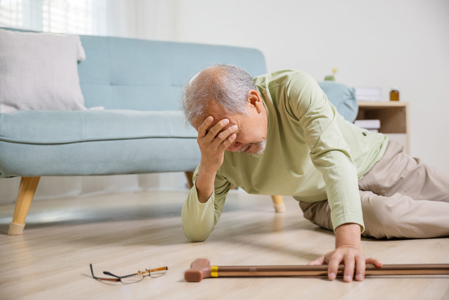 介護施設内でどんな転倒事故が起きてしまうのか？《Column vol.04》 - 株式会社Magic Shields｜高齢者の転倒骨折対策に【ころやわ】